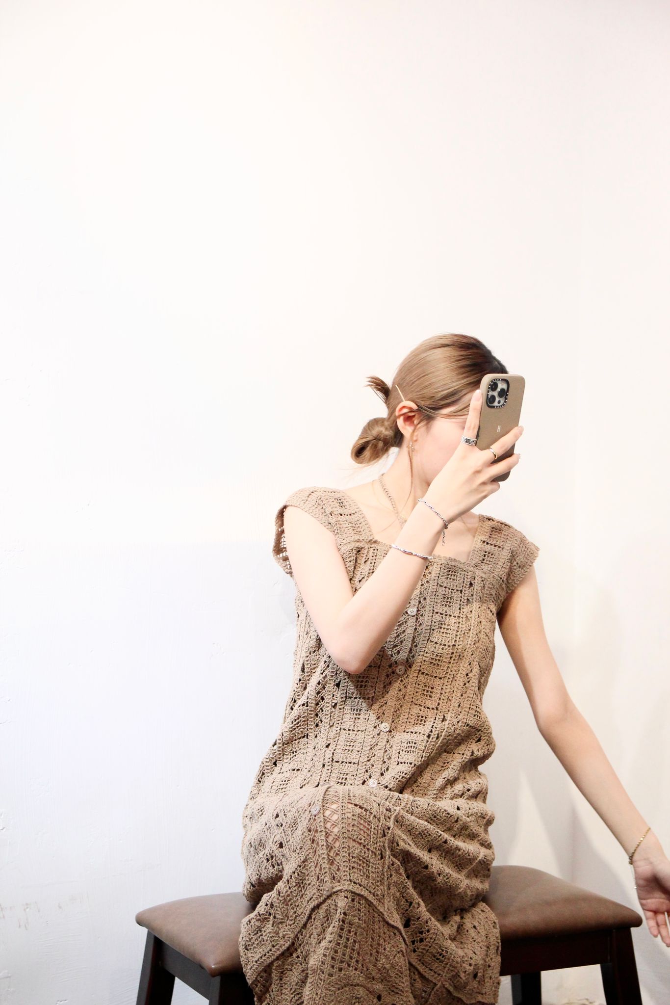 Mocha pattern lace-up ops – Aurora Studio