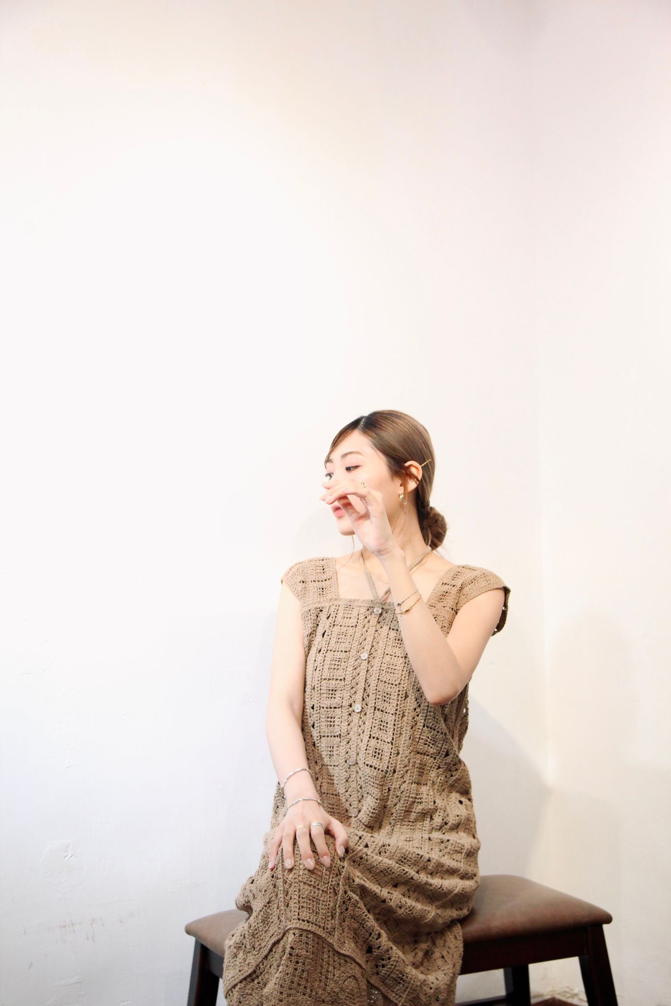 Mocha pattern lace-up ops – Aurora Studio